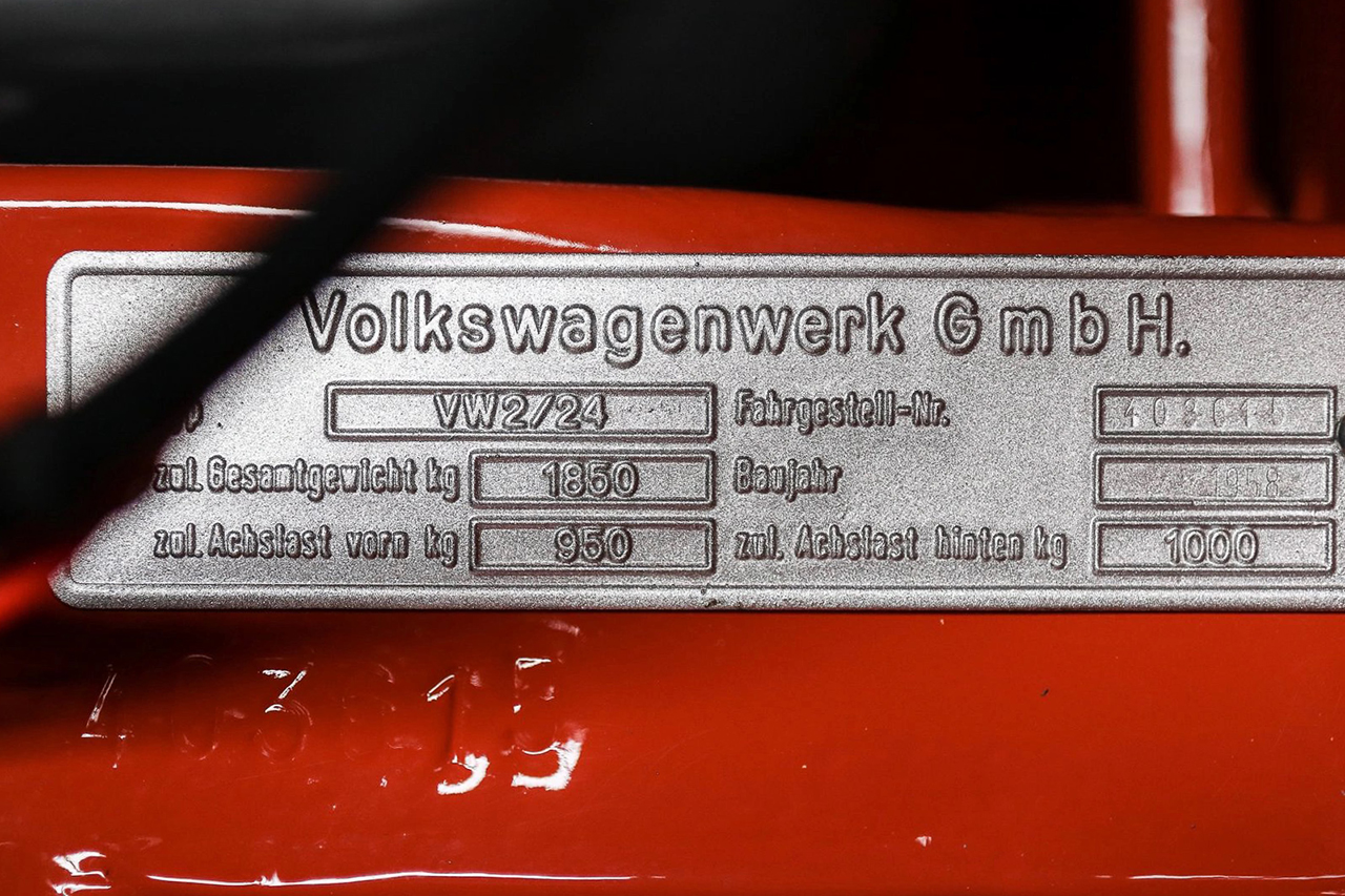 The Volkswagen Bus History - Motofutura