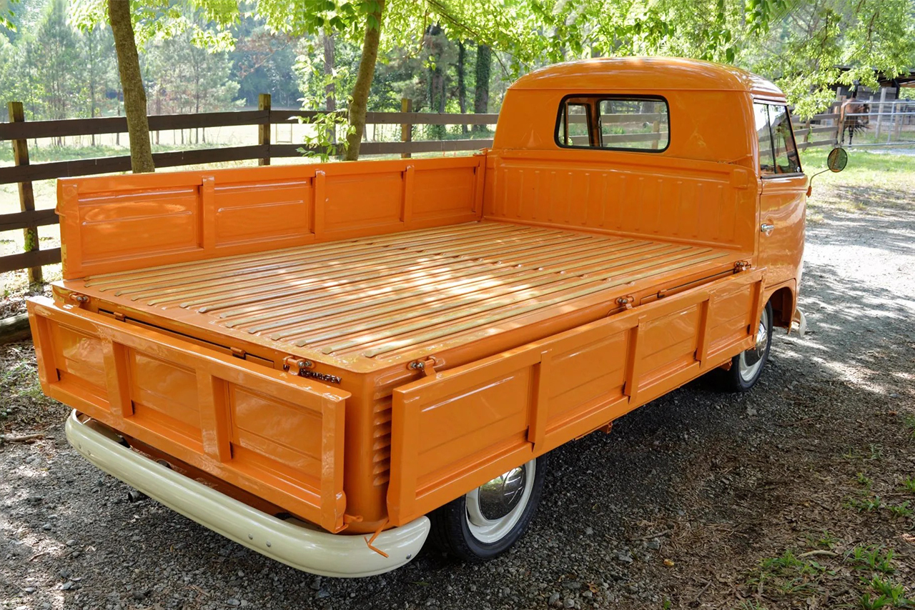 VW Bus Variants: From Samba to Westfalia and More - Motofutura