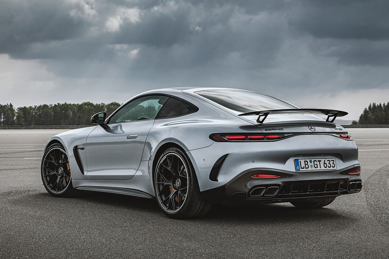 Mercedes-AMG GT Coupe: The 2nd Gen of AMG Sports Cars - Motofutura