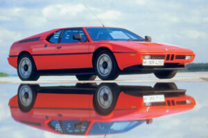BMW M1: BMW 's First Mid-Engined Sports Car - Motofutura